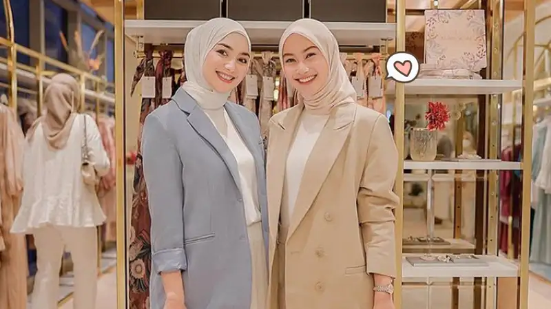 Tips OOTD Blazer Wanita dan Hijab Untuk Acara Formal | Toko Kain Surabaya